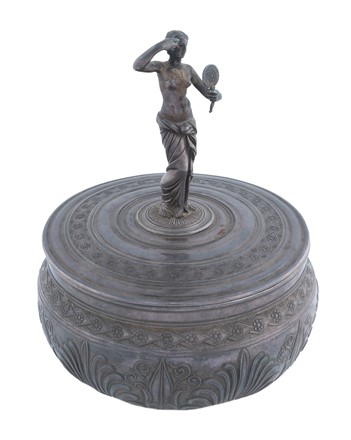Giacinto Melillo (Napoli, 1846 - 1915) : Portacipria anticato con ...